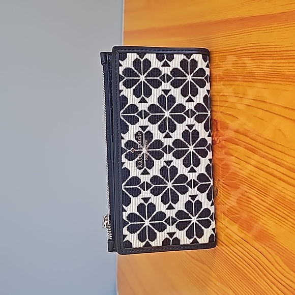 kate spade | Bags | Kate Spade Spade Flower Jacquard Large Slim Bifold ...